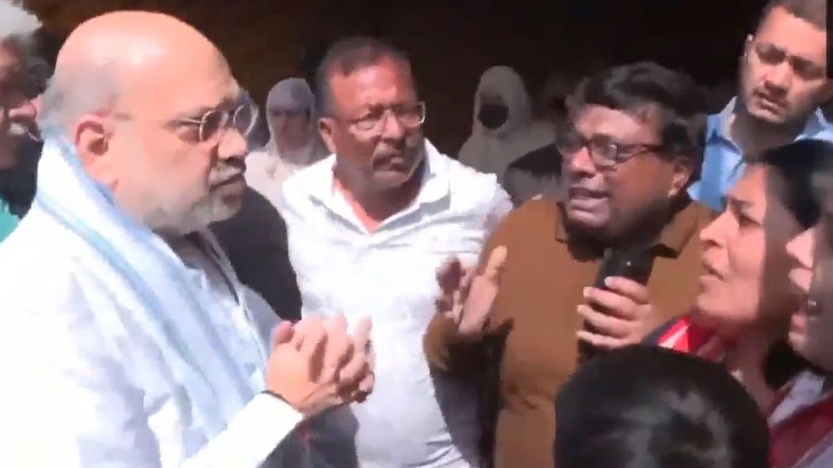 Amit Shah Visits Pahalgam Terror Site, Pays Tribute To Victims As Kashmir Valley Observes Shutdown